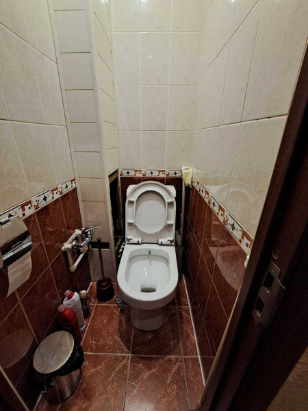 V4597 2/2/9 Госпитальный Ор.р: Анор кафе 60м2 Средний ремонт