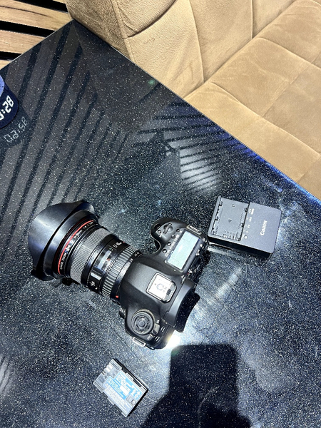Canon 5d mark 3 sotiladi