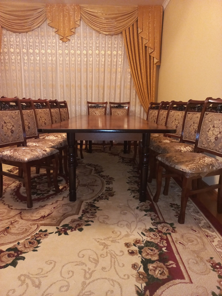 Стол стул сотилади 12 талик