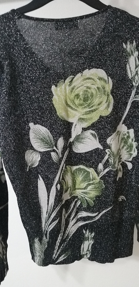 Женская кофточка
