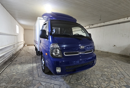 Kia bongo sotiladi 2019