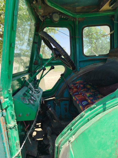 Traktor T40 Srochna sotiladi