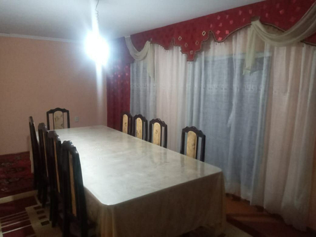 Уй сотилади Ўрта Чирчик туманида