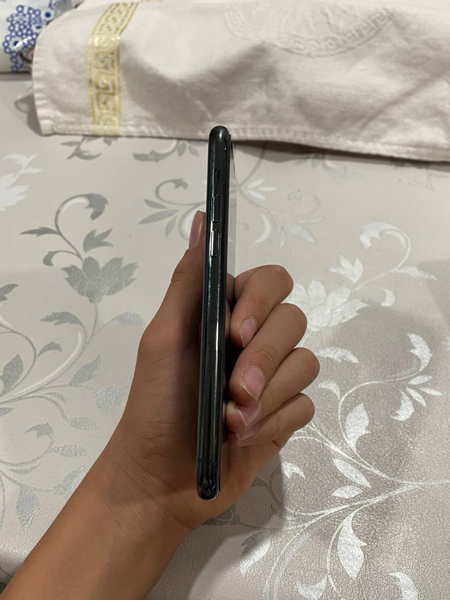 Iphone11 pro sotiladi