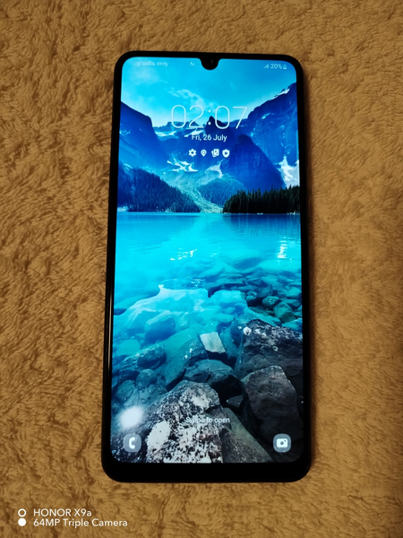 Samsung galaxy M32  4/64 GB IDEAL