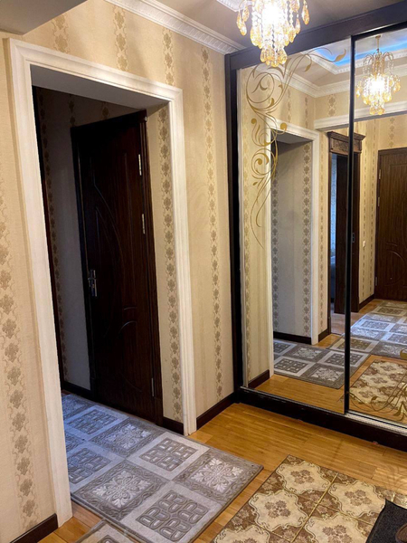 Продается 3/8/9 на Дружбе Народов
