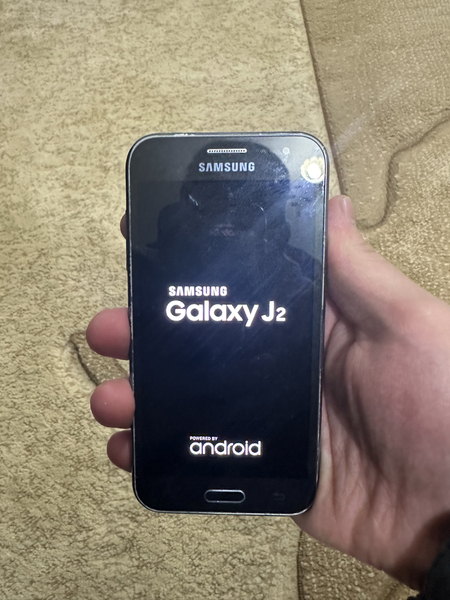 Samsung j2 sotiladi