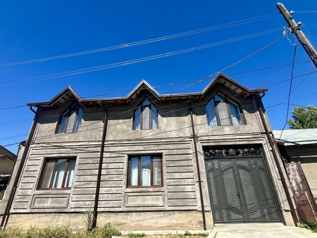Продается участок 6 соток в Кибрае
