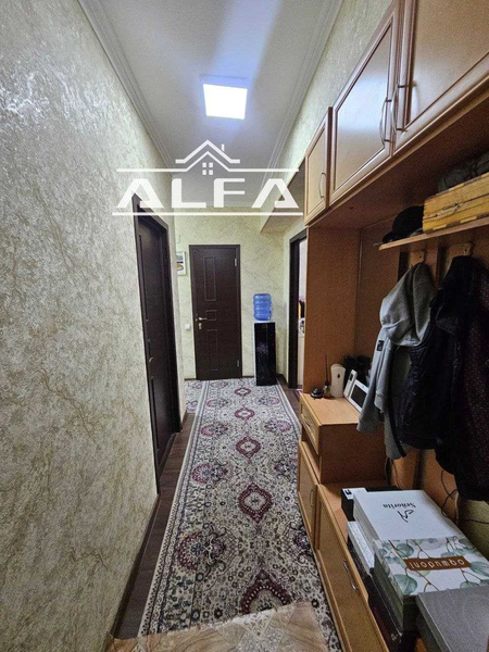 3 xonali 60m² 3-qavat sotiladi.