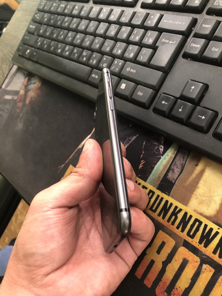 iPhone 8  LLA 64 GB ideal