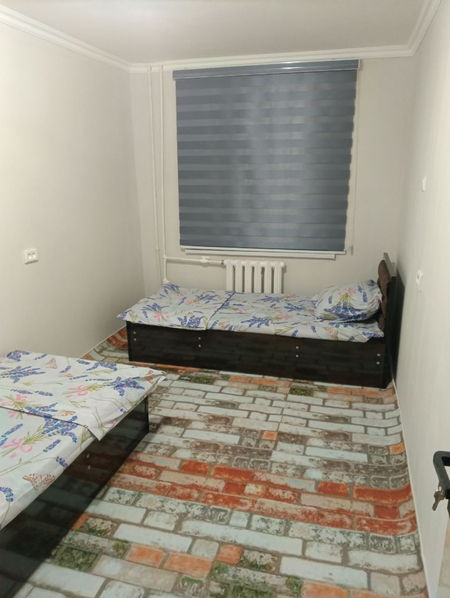 Kvartira ijaraga studentlarga  beriladi.