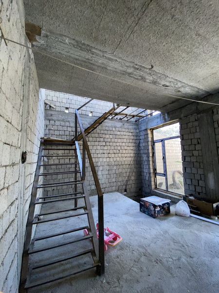 Uy sotiladi Samarqand Hitech stil tayyor biznes