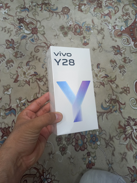 Vivo Y 28 8/128 1йил гарантия каропкадан очилмаган янги