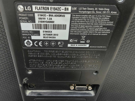 Монитор LG E1942C 18.5