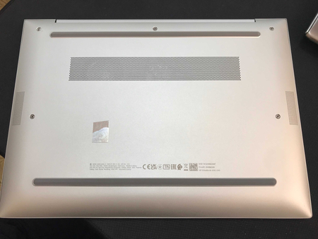 HP EliteBook 830 G10 в идеальном состоянии
