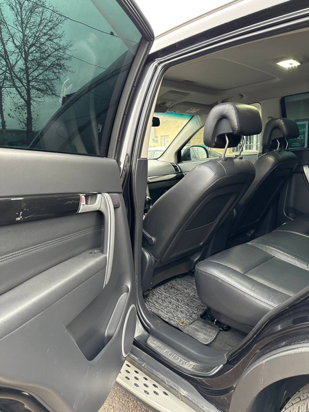 Chevrolet Captiva 4