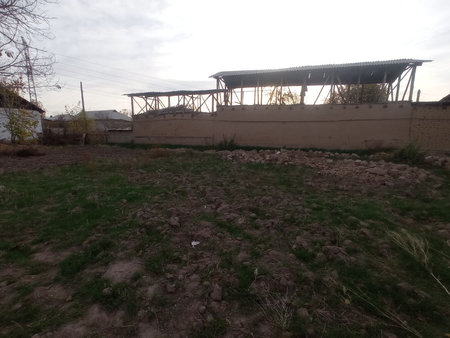 Qibrayda quruq yer sotiladi