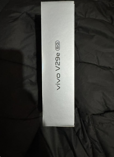 Продаётся телефон VIVO V29e!Практически новый телефон