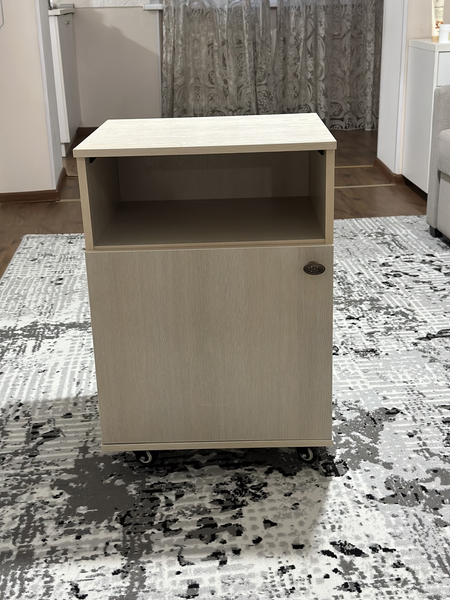 Тумбочка в очень хорошем состоянии