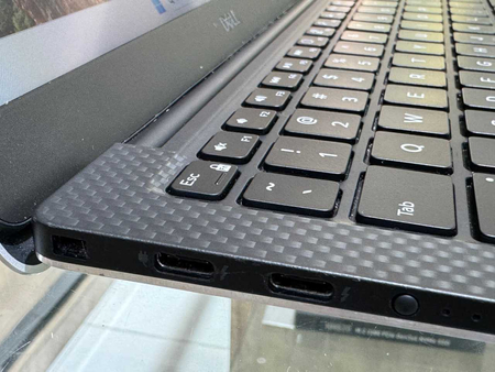 DELL XPS 13 Intel Core i5-10210U озу8гб 256ssd