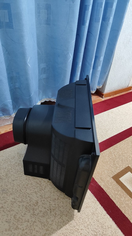 Телевизор фирмы 