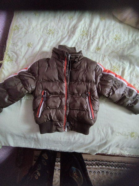 Куртка для мальчика продается. Болалар курткаси сотилади.