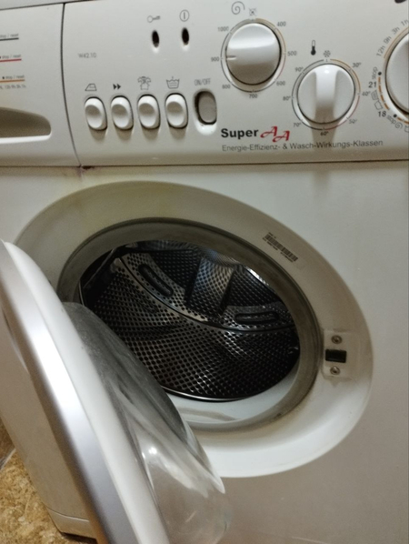 продаются две стиральные машины  автомат