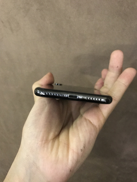Iphone X 64 gb srochno
