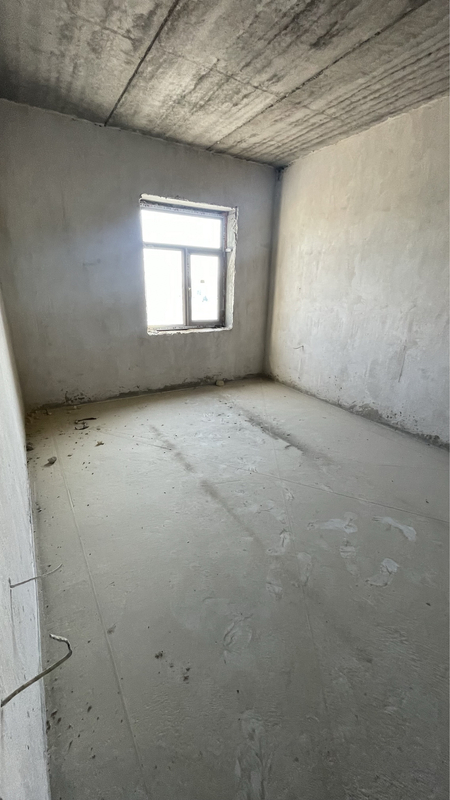 Fayzobod masjid yonidan 2 xonalik vetrini kvartira sotiladi