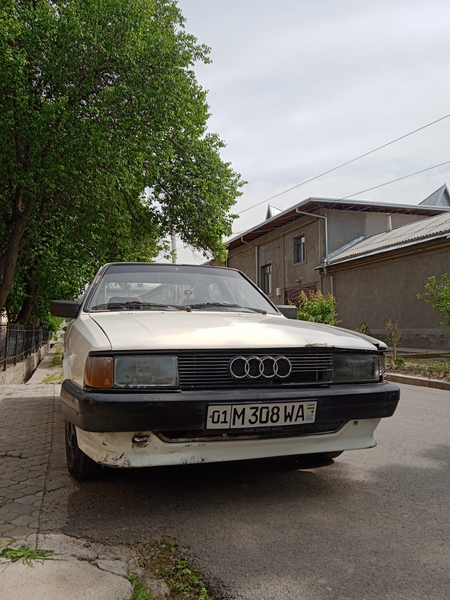 Audi 80 1985 yil Benzin