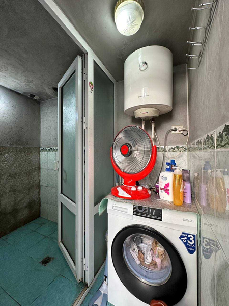 №  1018  дом в общем дворе