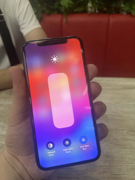 Iphone 11 pro ……..