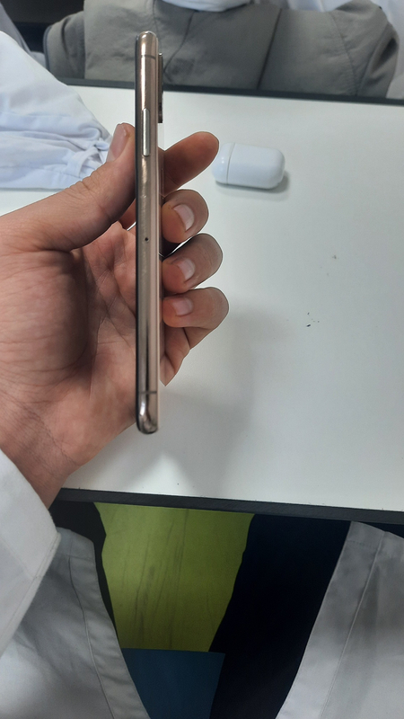 Iphone xs xotira 256 yomkist 75%