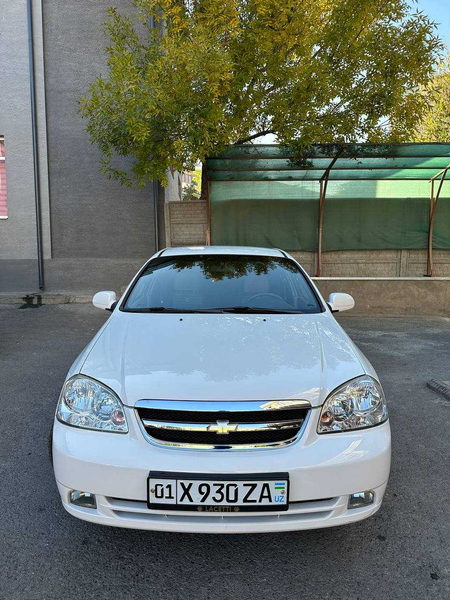 Lacetti 1.8 2011