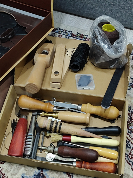 Продаю набор для кожевенного дела