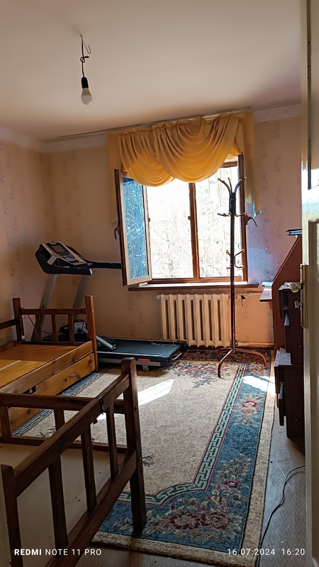 Продается 3х ком квартира на массиве Дубовий Яшнабадского района