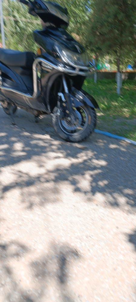 Skuter srochna sotiladi