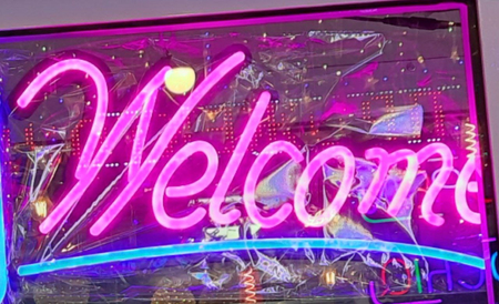 Neon tablichka open, ochiq, welcome