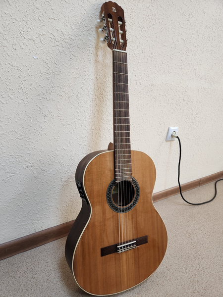 Classic gitara alhambra
