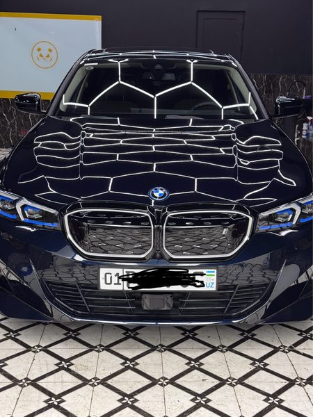 Продаётся свой BMW 40L nigtht sport в идеальном состоянии