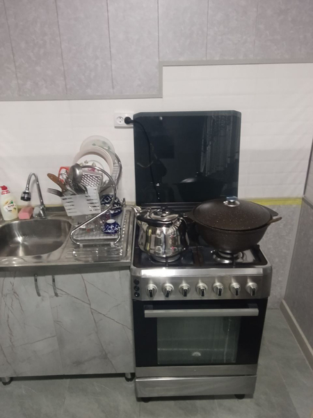 Срочно продаётся 2х комнатная квартира на 1 этаже  4 микрорайоне