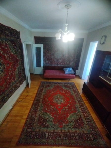 Продается 1 ком квартира Карасу-6 базарчик ремонт средний срочно