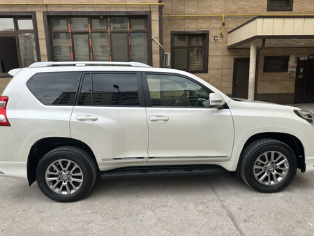 Prado ideal surowni sotiladi kraska toza 79.000prabek bitta qul 2015yi