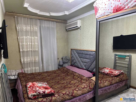 Продается 3 ком квартира в Мирзо Улугбекском р-не Сайрам БИЙ  (J 1383)