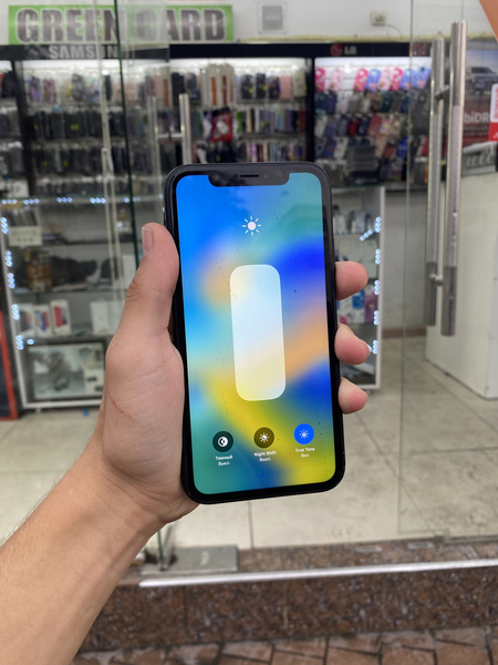 iPhone Xr 64 Gb ochilmagan