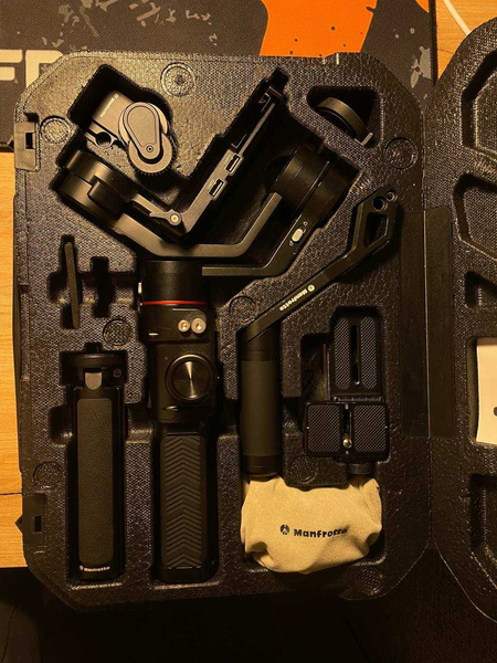 Stabilizator (gimbal) Manfrotto