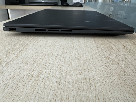 Asus ZenBook 14 OLED