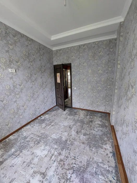 Мирзо-Улугбек.  3/1/5. 72м². Ор/р. РЕСТОРАН DUNYO. Z.