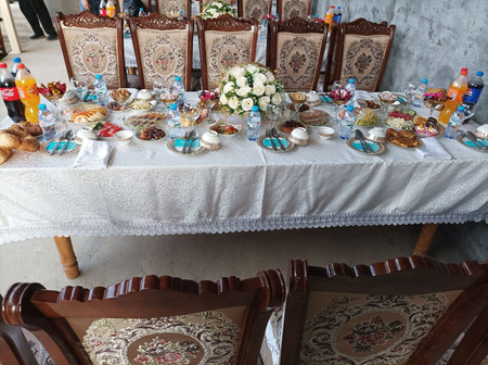 Prokat. Stol stul pasuda zontik naves shatyor ijaraga beramiz