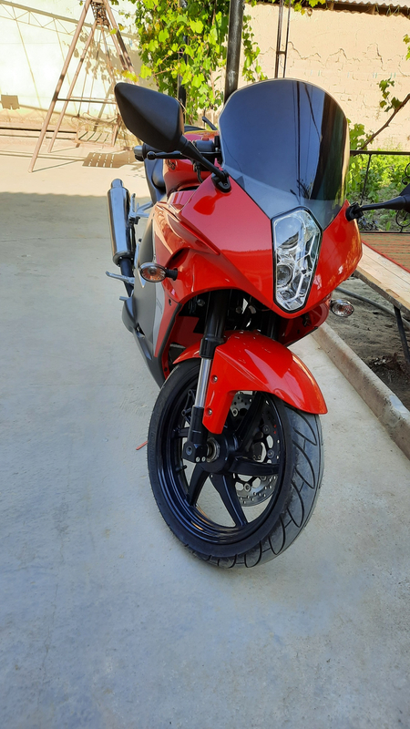 Moto KAREA Hyosung